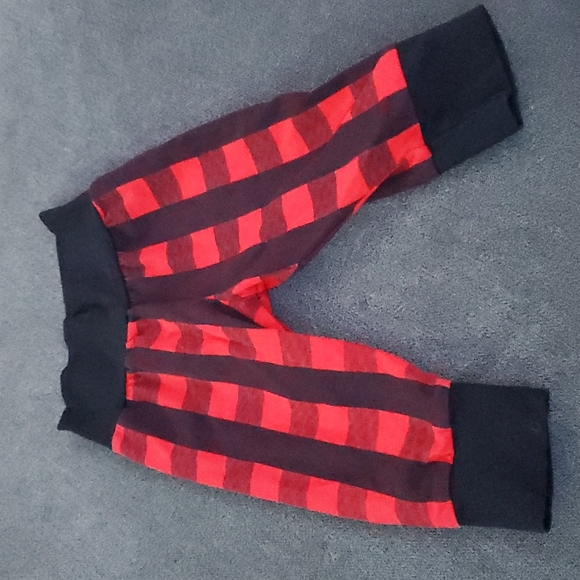 Bottoms | New Black And Red Checkered Pants Size 3m Nwot | Poshmark